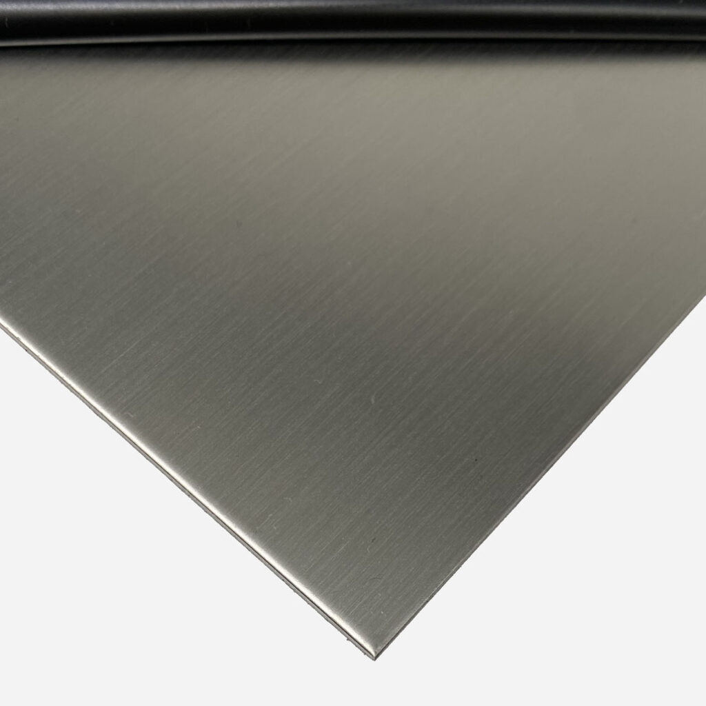 Lamiera In Acciaio Inox Aisi 304/304L Satinata Scotch Brite 1,5x1250x2500 Mm Con Pvc